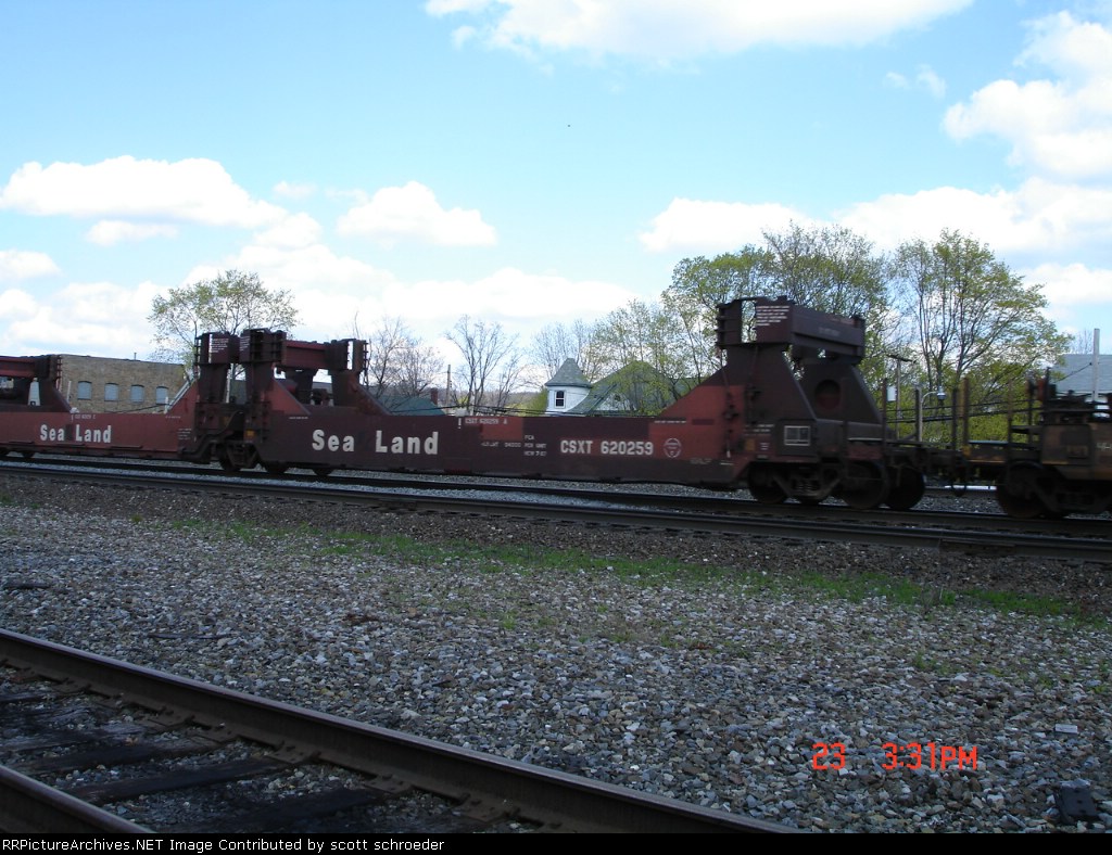 CSX 620259A Double Stackcar EB